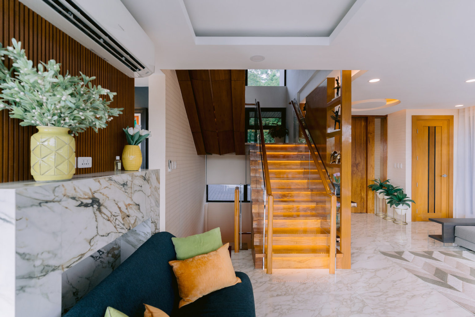 BEAUTIFUL HOUSE & LOT WITH A VIEW & Infinity Pool in TAGAYTAY HIGHLANDS ...